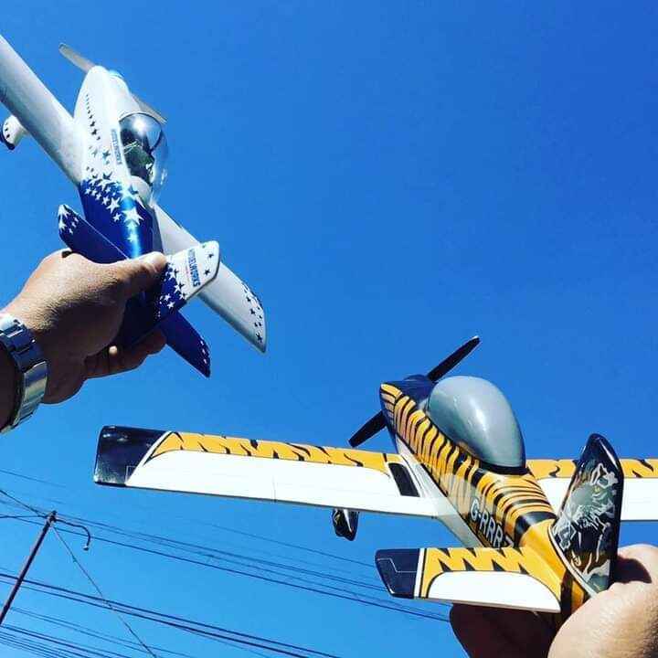 Explore VANS Aircraft RV-8: Custom Model & Versatility