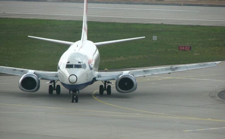 Boeing 737-Original vs. 737-Classic Analysis