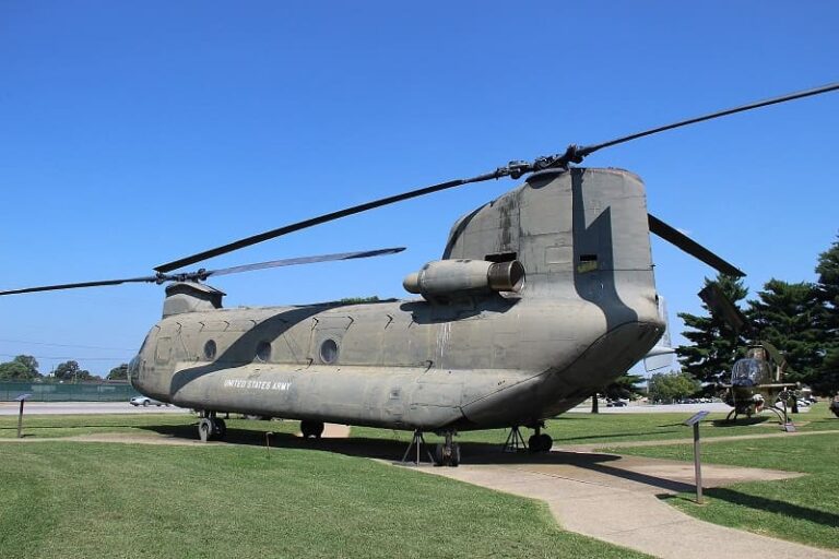 The Peerless CH-47 Chinook Helicopter | Custom Model